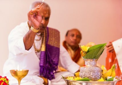 7 Tips To Hire The Best Pandit For Your Wedding - Event, Party ...