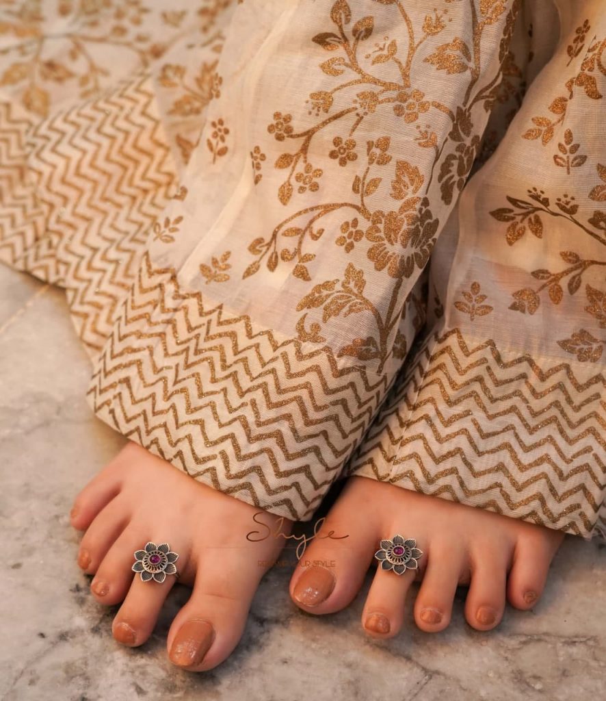 Exquisite Toe Ring Designs to Steal the Millenial Bride’s Heart - Event ...