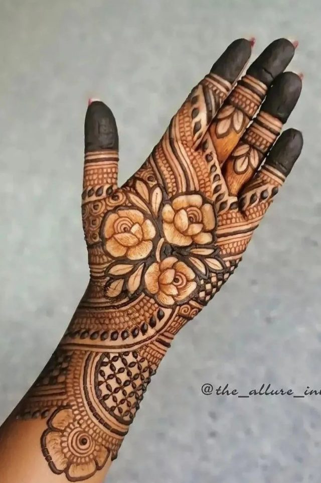 Unique And Best Rose Mehndi Designs For Brides And Bridesmaids - Event ...