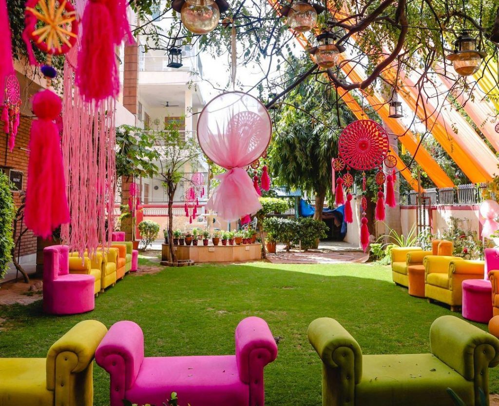 Creating a Memorable Haldi Ceremony: Unique Background and Home ...