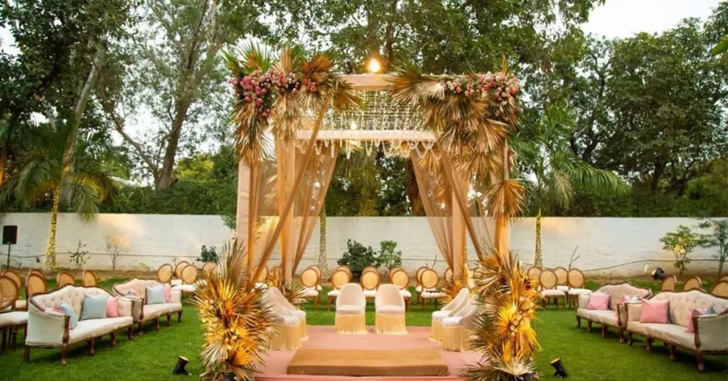 Intimate vs. Grand: Finding the Perfect Size for Your Wedding Venue ...