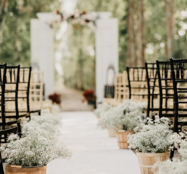 Exploring Trending Aisle Decor Styles: Your Guide to a Unique Wedding ...