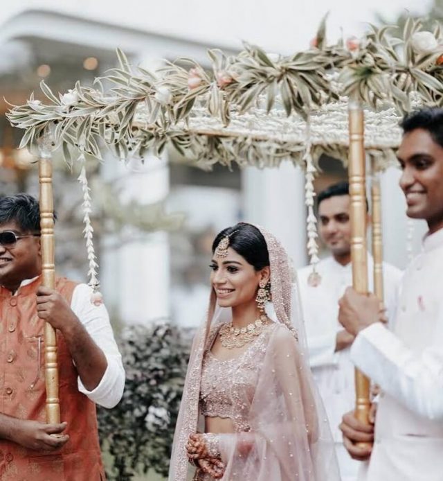 Transform Your Bridal Entry with these Phoolon Ki Chadar Inspirations ...