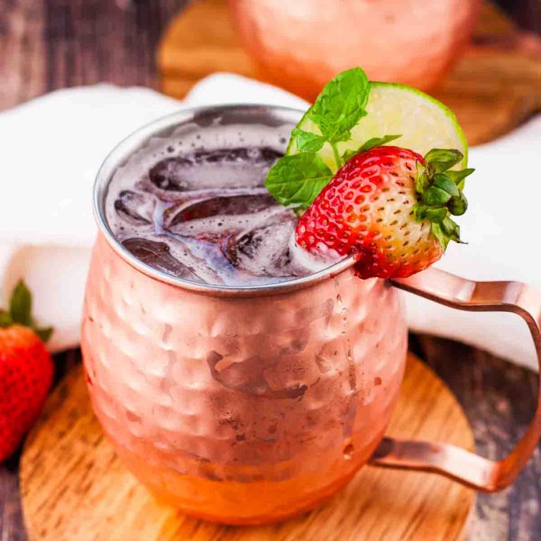 Top 10 Best Poolside Drinks to Boost Your Pool Party - Event, Party ...