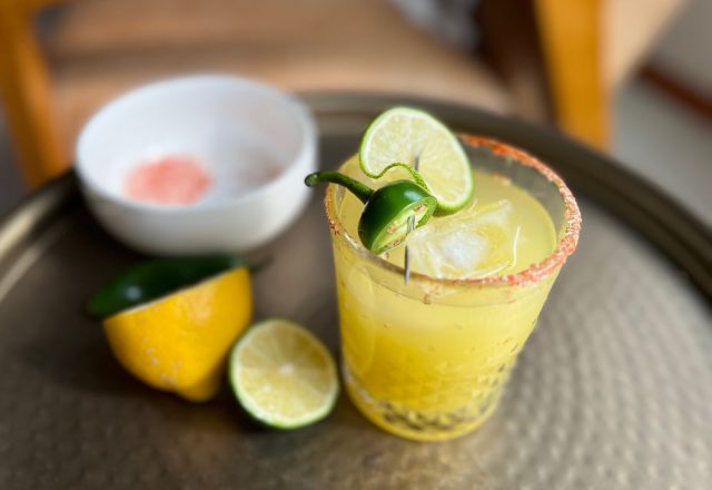 Top 10 Best Poolside Drinks to Boost Your Pool Party - Event, Party ...